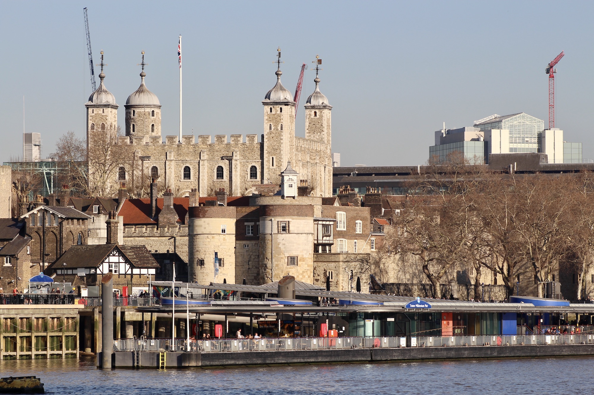 Grab Chains on the central London Thames embankments – Ebb & Flow